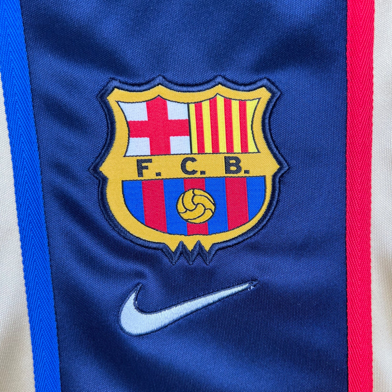 Barcelona 2002 Away Jersey – Retros League